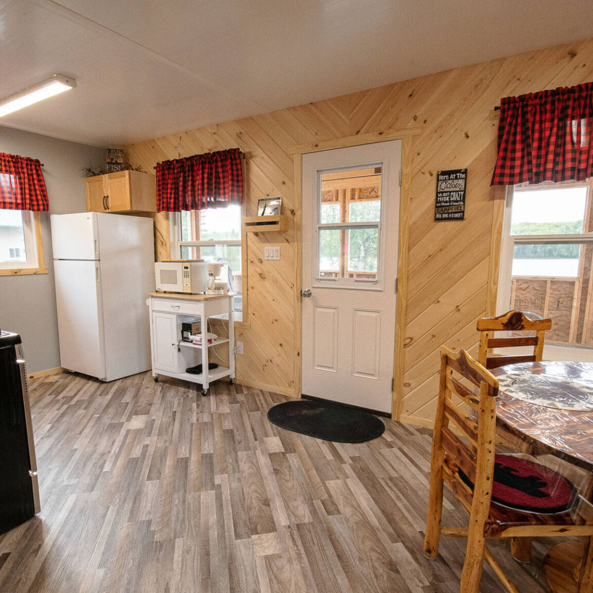 Lumberjack Cabins - Lumberjack Lodge - Cabins and Camping Retreat in ...